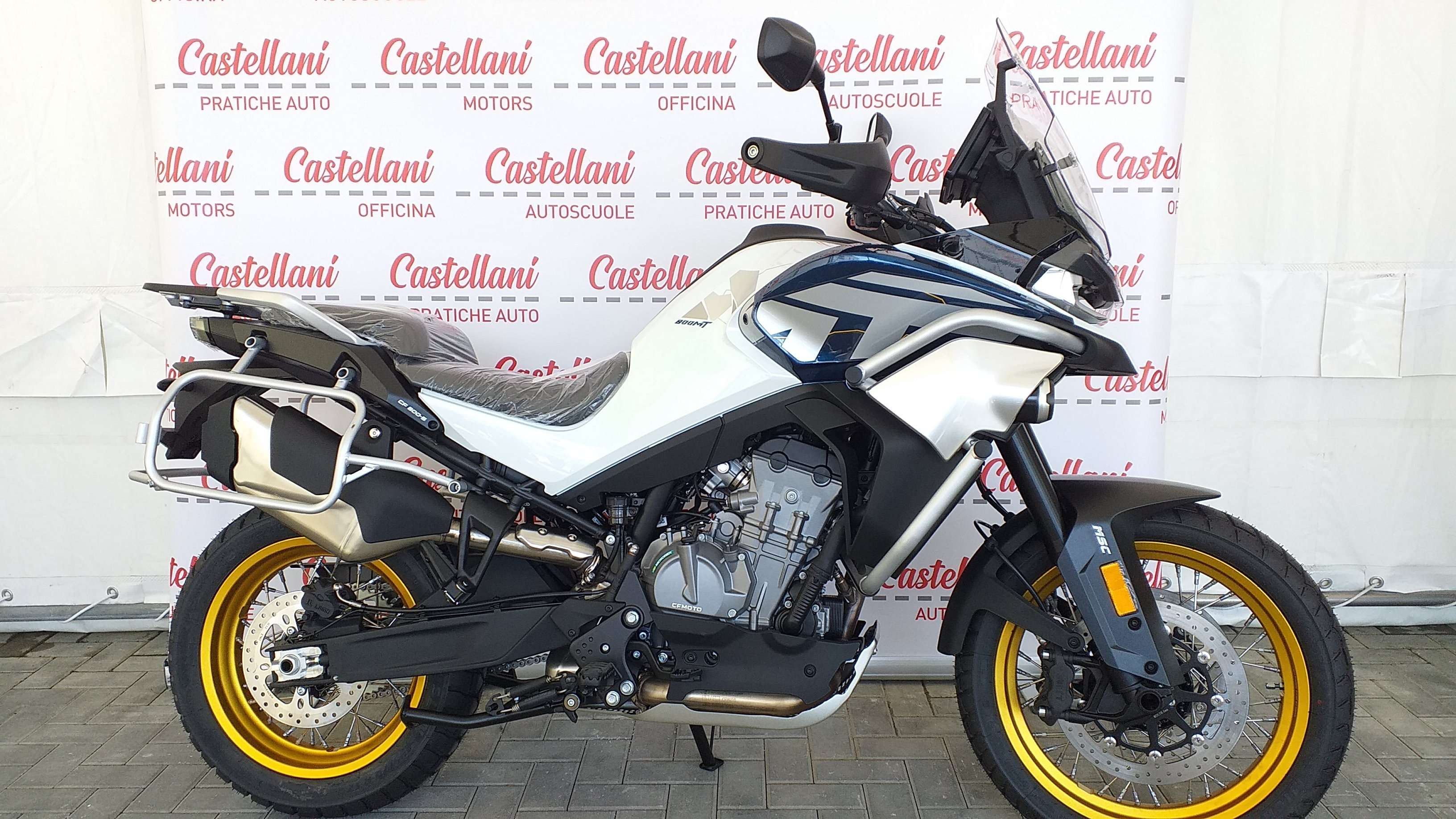 Cfmoto-800mt in vendita in Motori in Tutta Italia