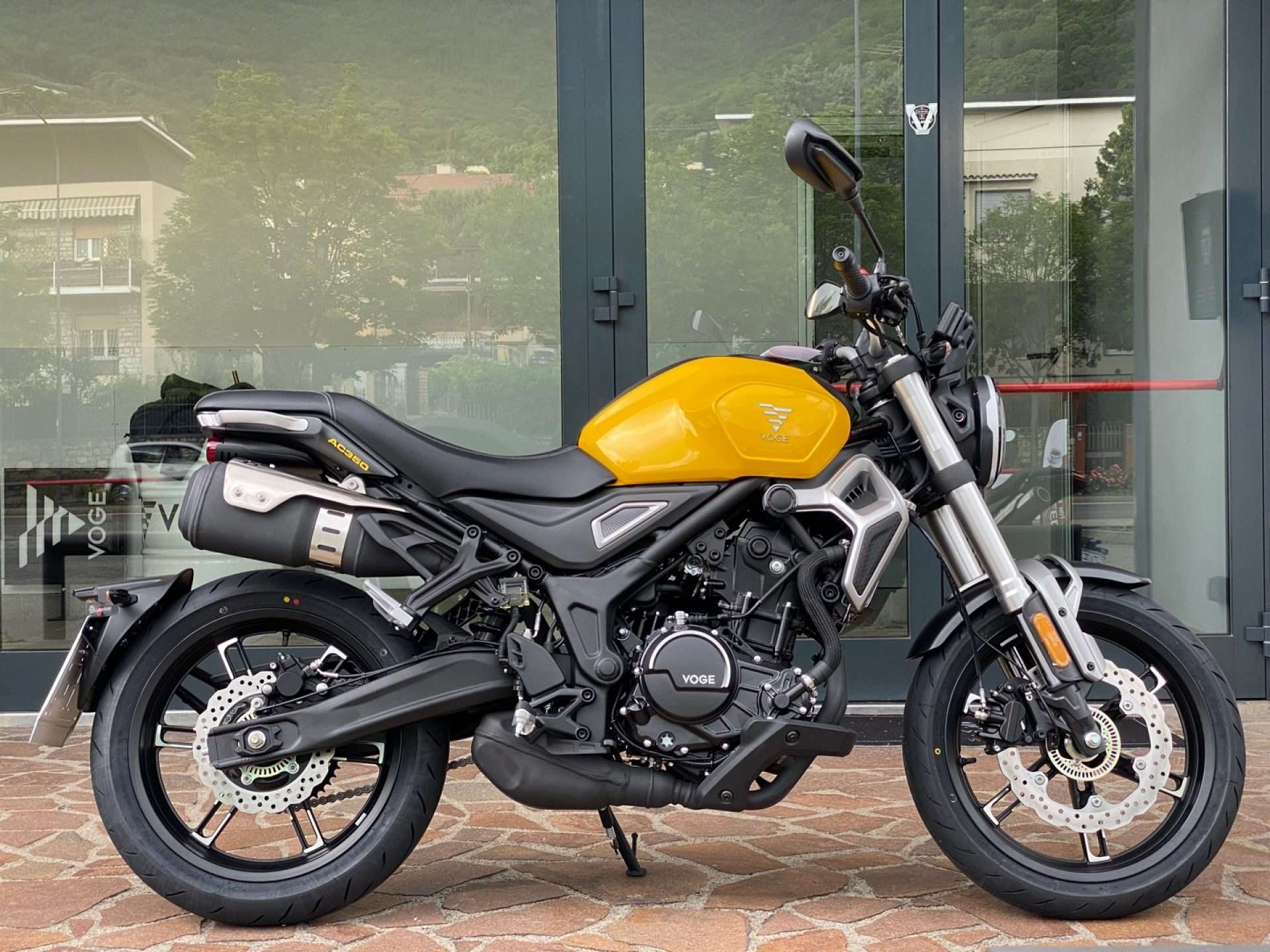 Voge-trofeo-300-ac-nuovo-pronta-consegna in vendita in Motori in Tutta ...