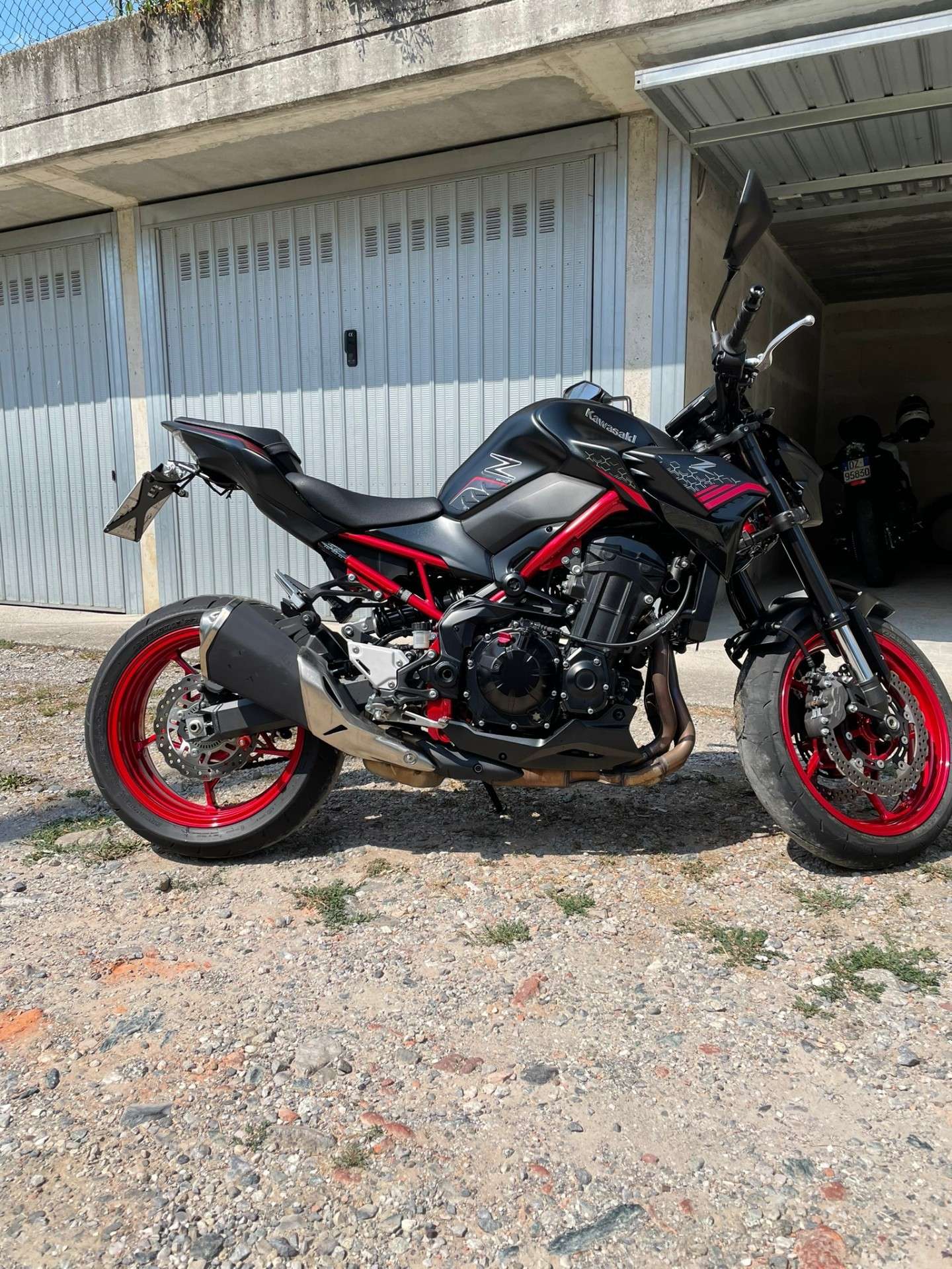 Kawasaki-z-900-rs-z-900-rs-candytone-green in vendita in Motori in ...