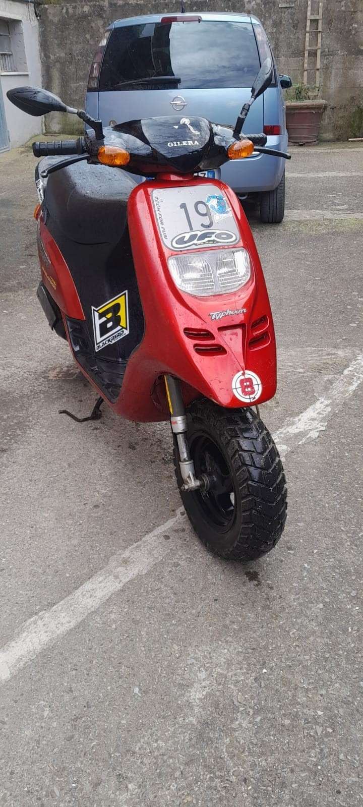 Scooter-50cc-gilera-typhoon-edizione-benetton-1996 in vendita in Motori ...