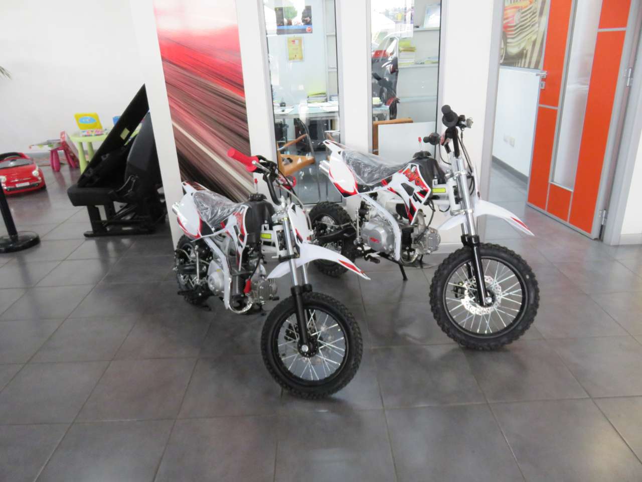 Nuova-pit-bike-kayo-110cc-14-12-semiautomatica-24058330 in vendita in ...