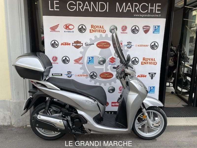 Sella-honda-sh-300 in vendita in Motori in Tutta Italia