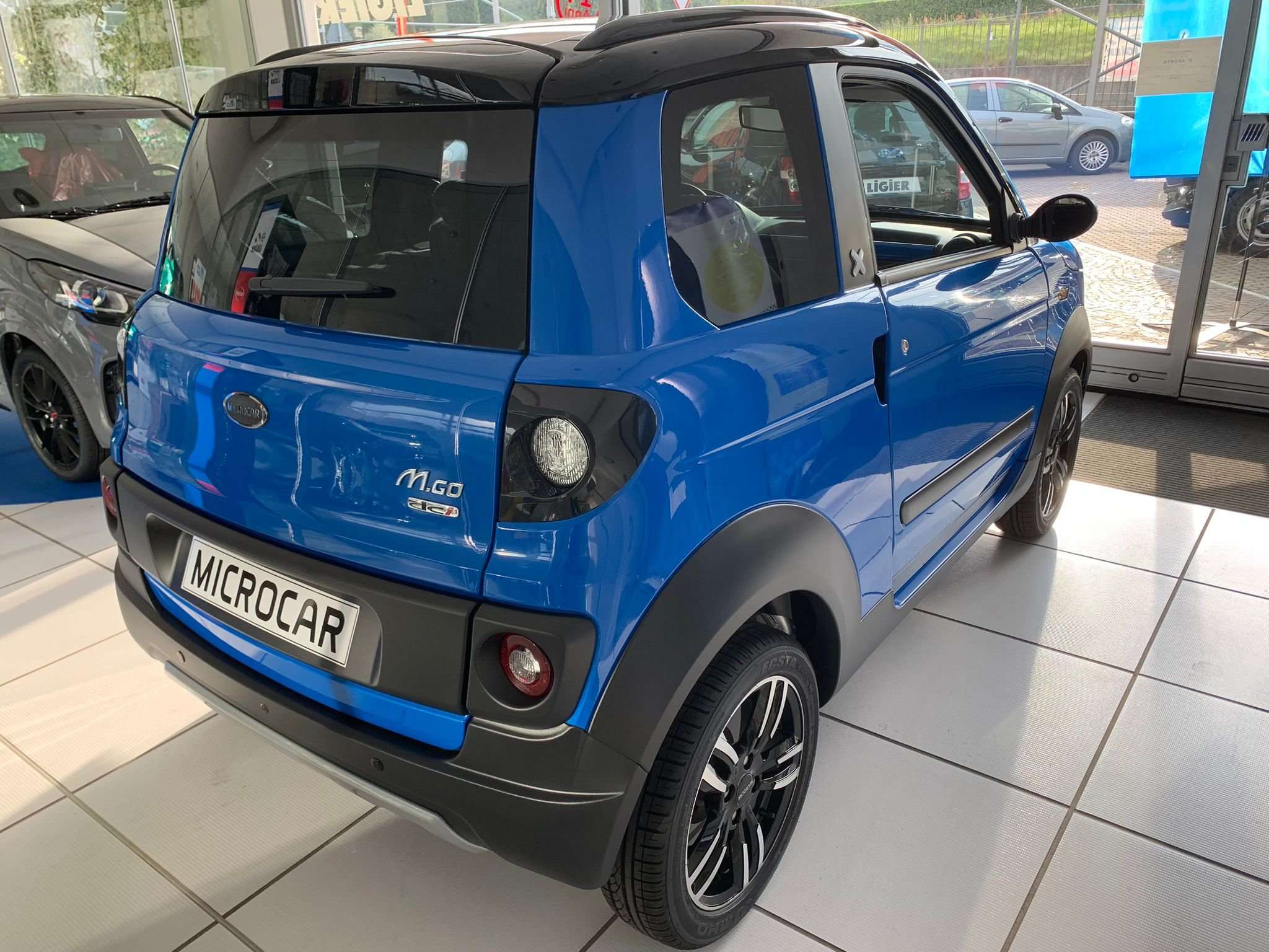 Microcar M.GoM.Go6 X con motore DCI in pronta consegna: auto in vendita ...