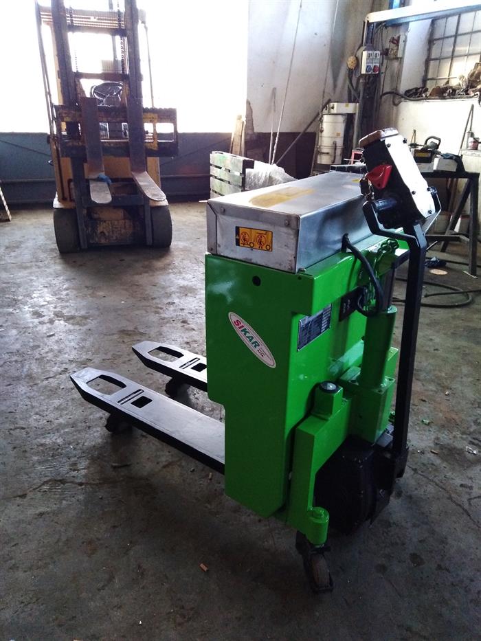 Transpallet-manuale-nuovo-modello-corto-per-spazi-stretti in vendita in ...