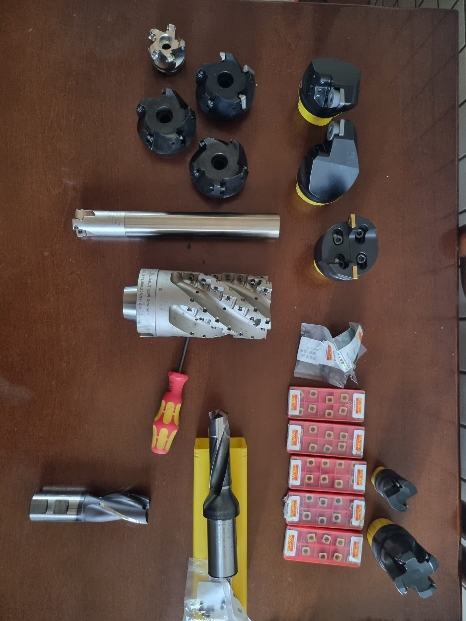 Frese e inserti metalli duri (Sandvik e Walter) : attrezzature di ...