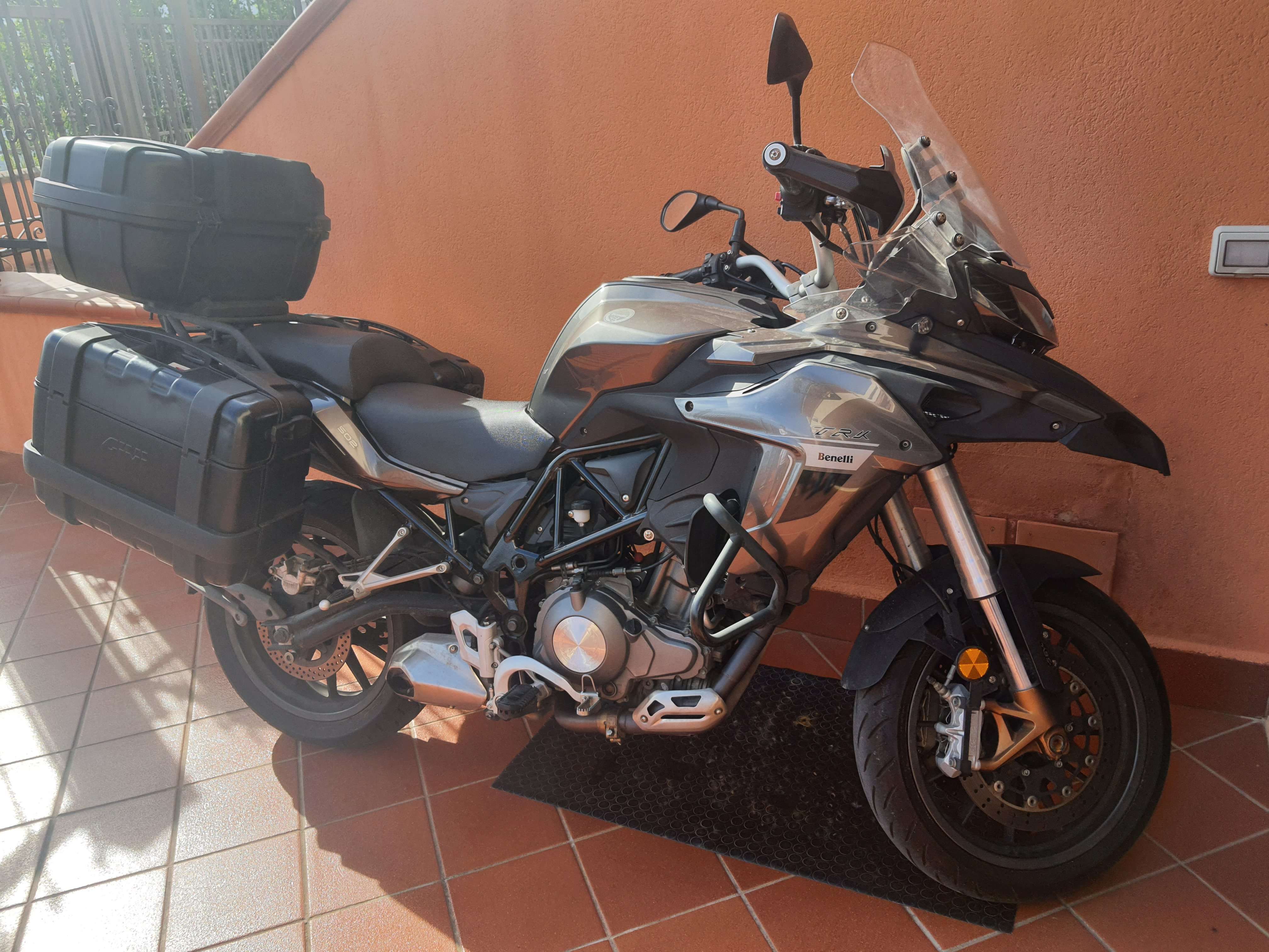 Benelli-trk-502-stradale-tua-a-39-euro-al-mese in vendita in Motori a ...