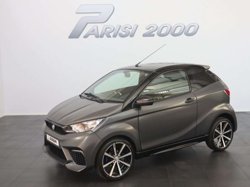 Aixam-coupe-gti-full-2019-blu-marine in vendita in Motori in Tutta Italia