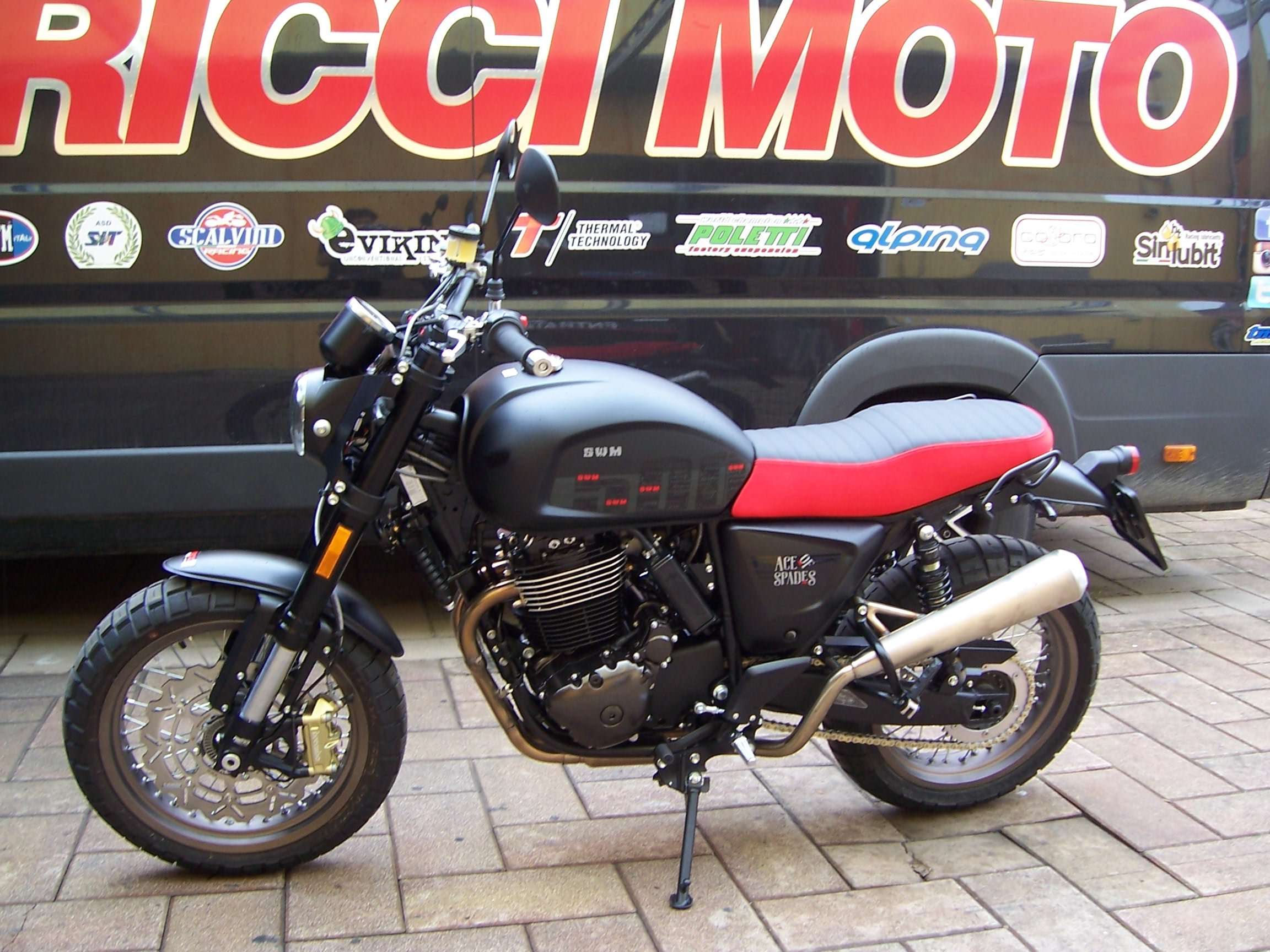 Scrambler-swm-ace-of-spades-125-2023-pari-al-nuovo in vendita in Motori ...
