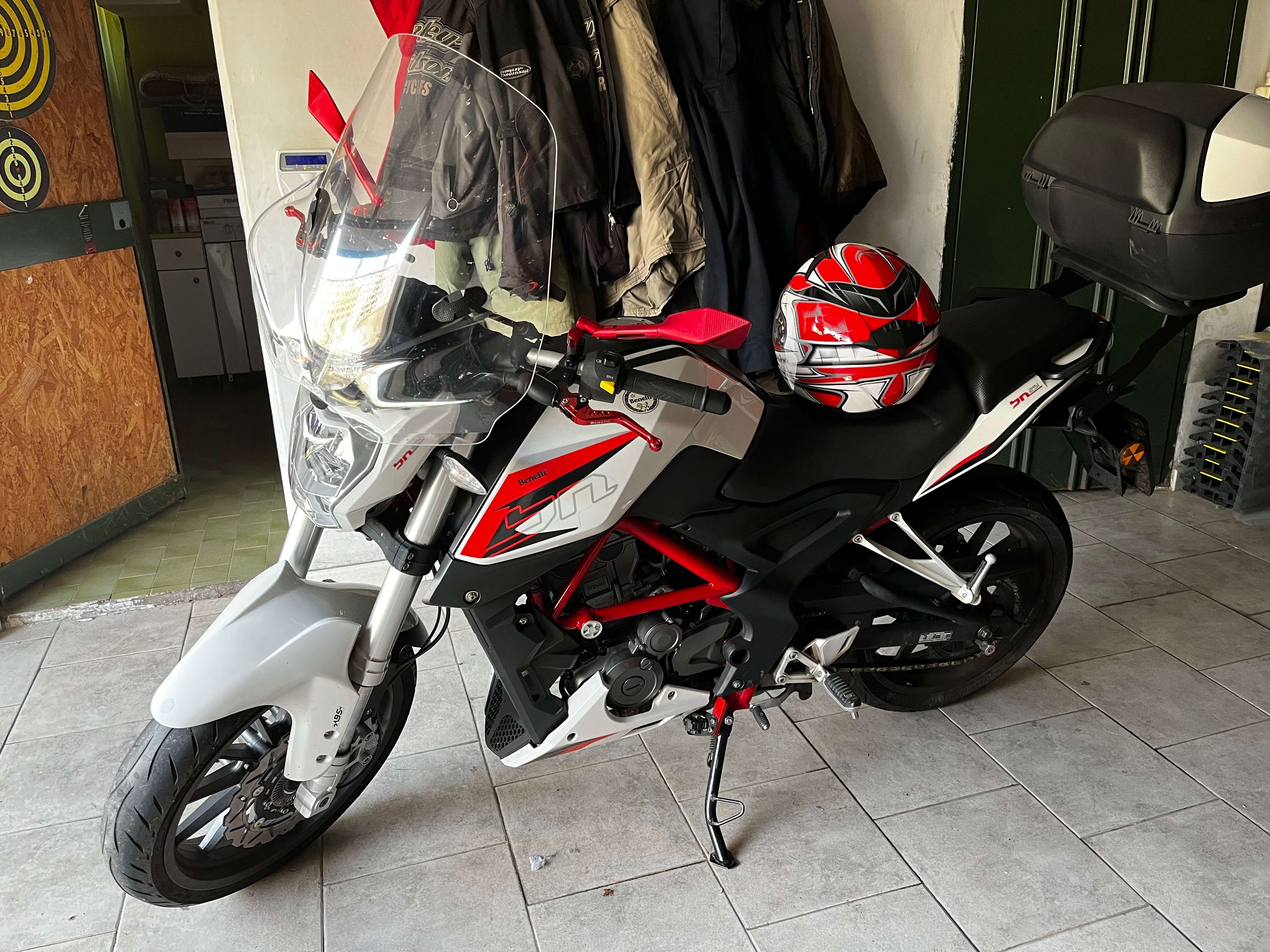 Benelli-bn-125-special-edition-green in vendita in Motori a Tutta Italia